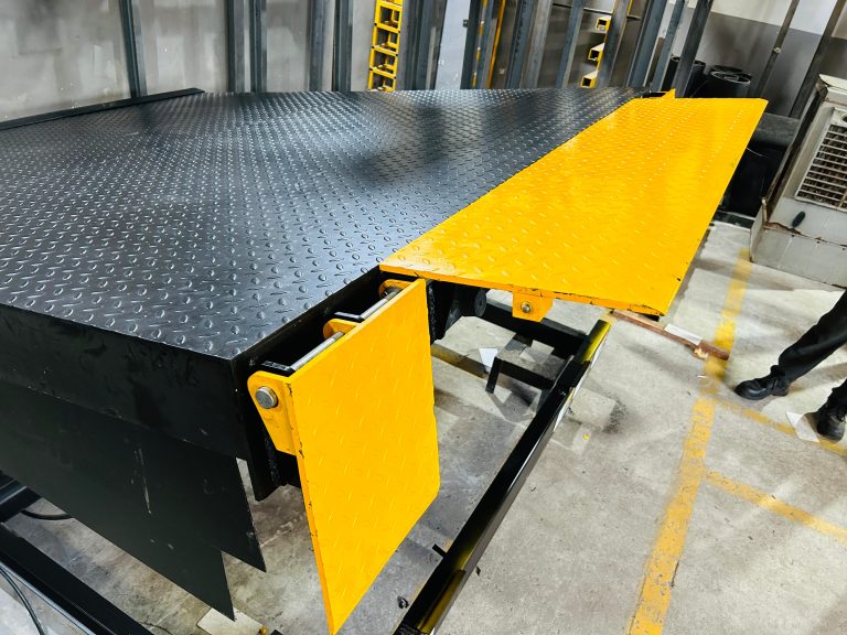 Segmented Lip in Dock Leveler - Aurionpro Toshi Automatic